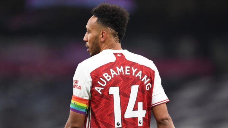 The Iconic Number 14: Celebrating Football’s Greatest Players - Wisdom ...